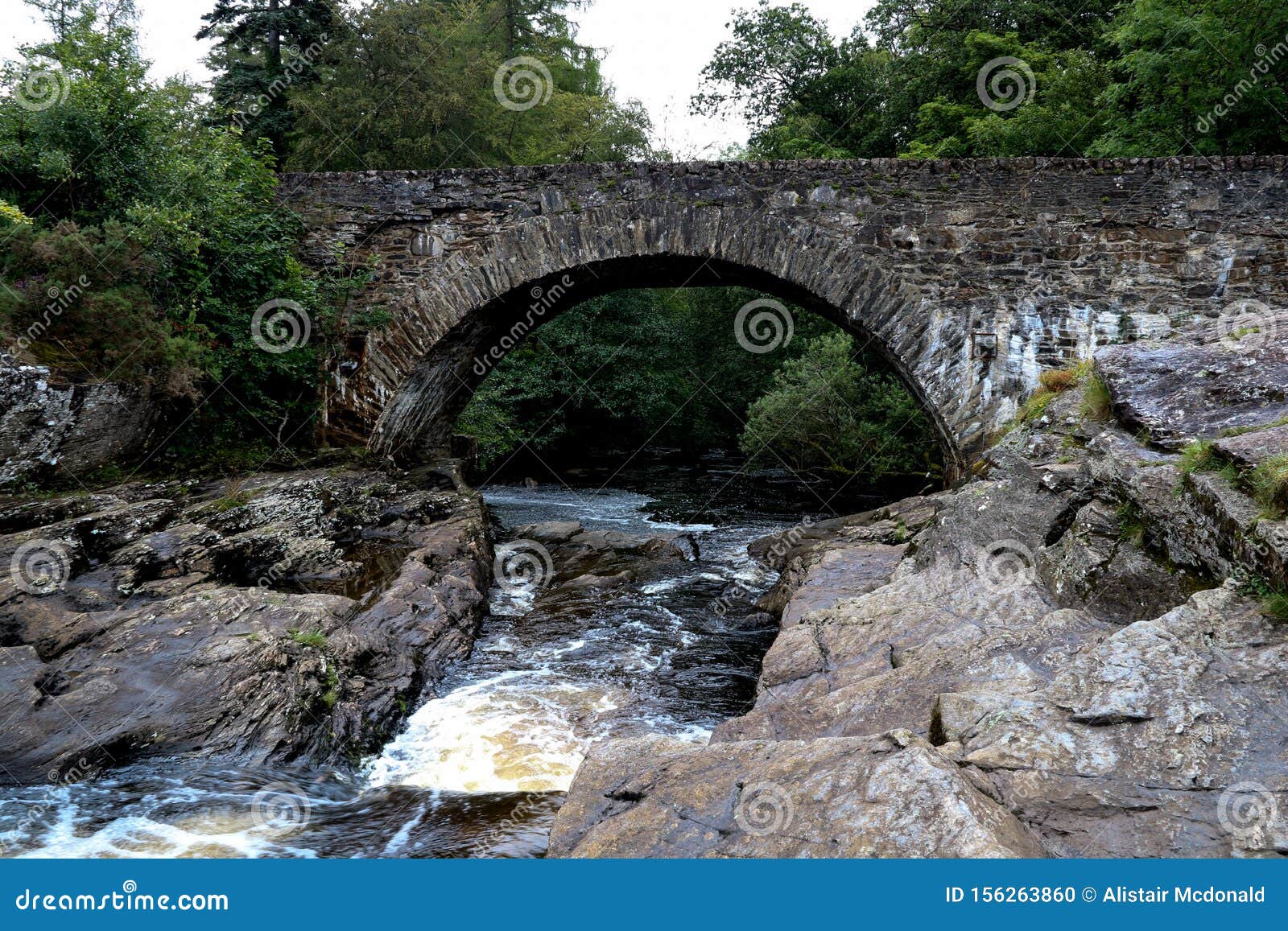 Highland River and Old Stone Bridge in Scotland Stock Photo - Image of ...
