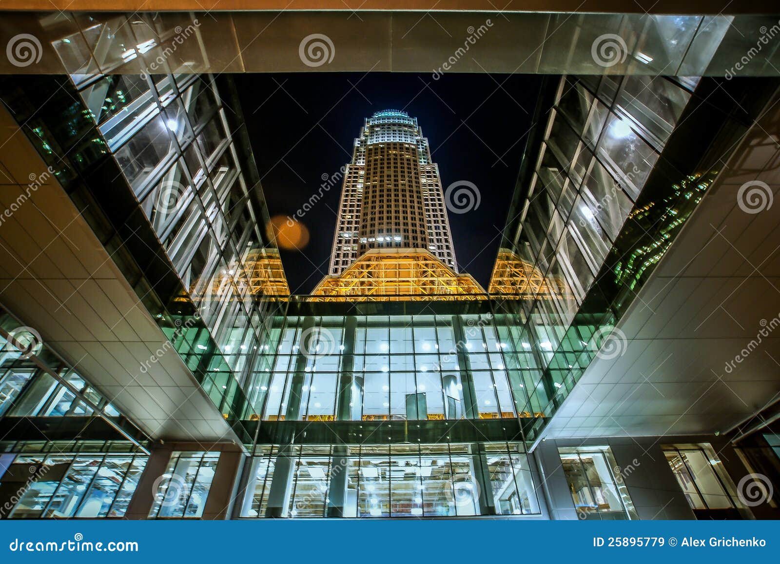 Highrise structure stock image. Image of towering, corporate - 25895779