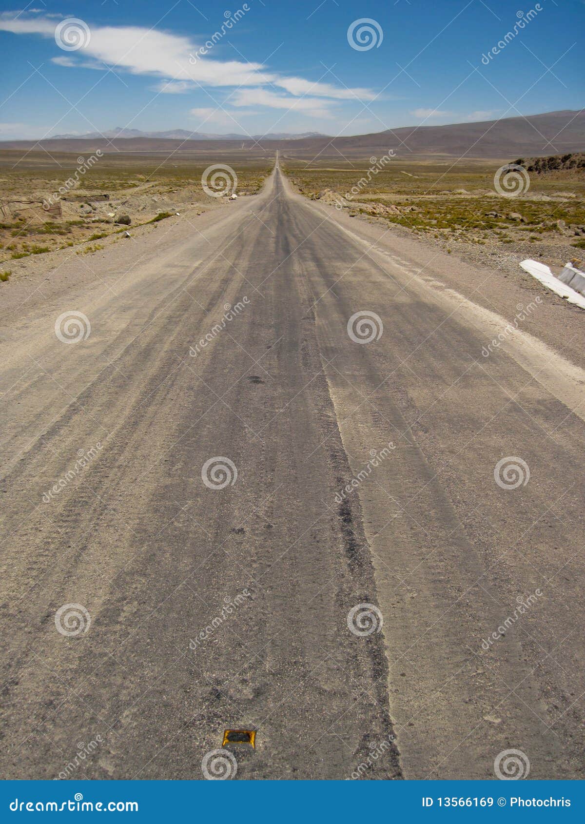 Highway in the Andes of Peru Stock Image - Image of mounts, peru: 13566169