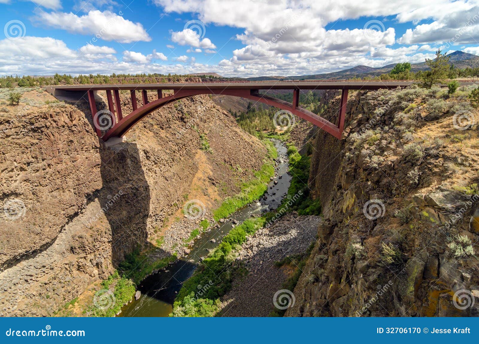 Highway 97 Bridge stock photo. Image of scree, crooked - 32706170