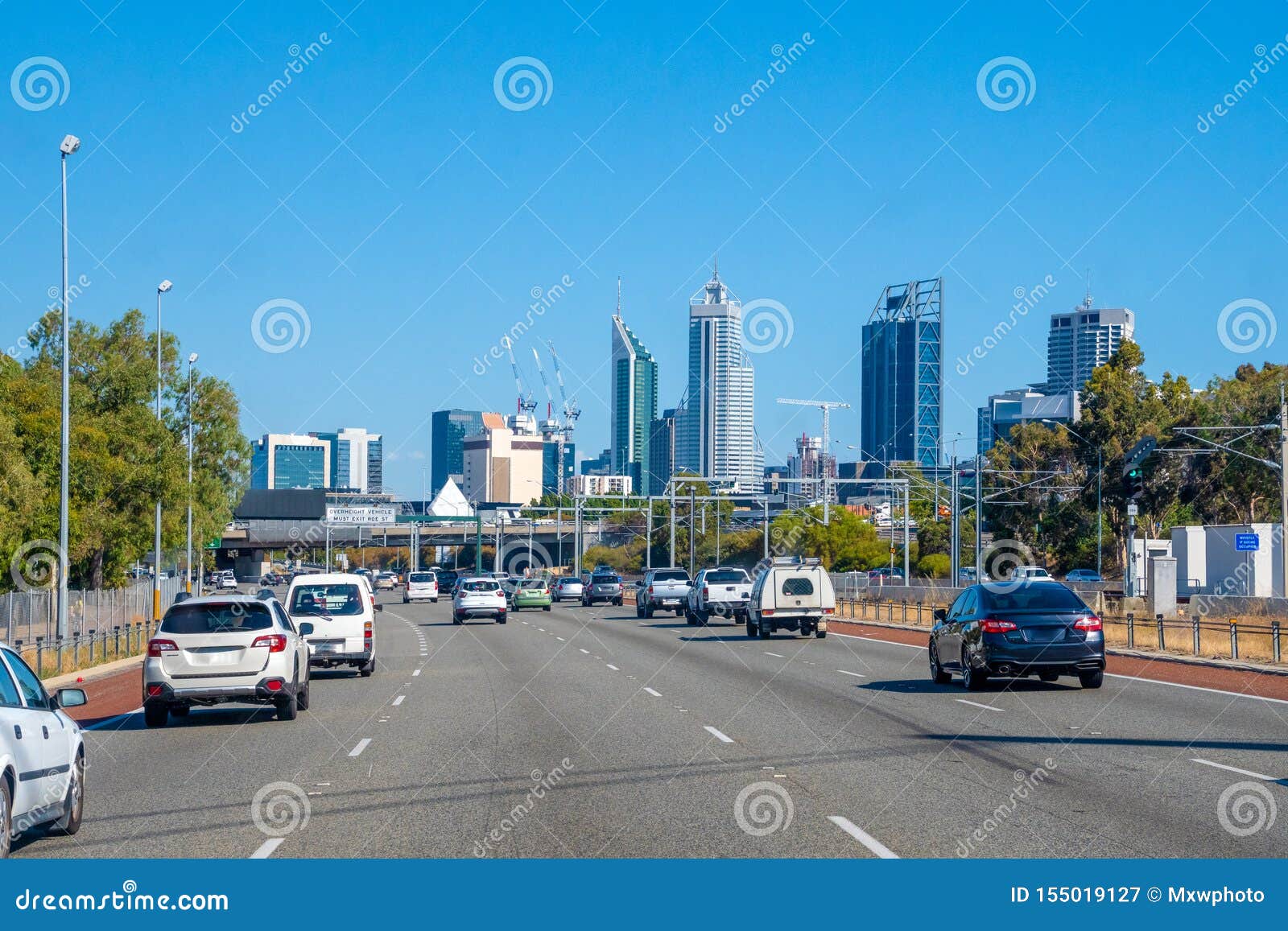 Highway Driving into Perth Western Australia Editorial Photography ...