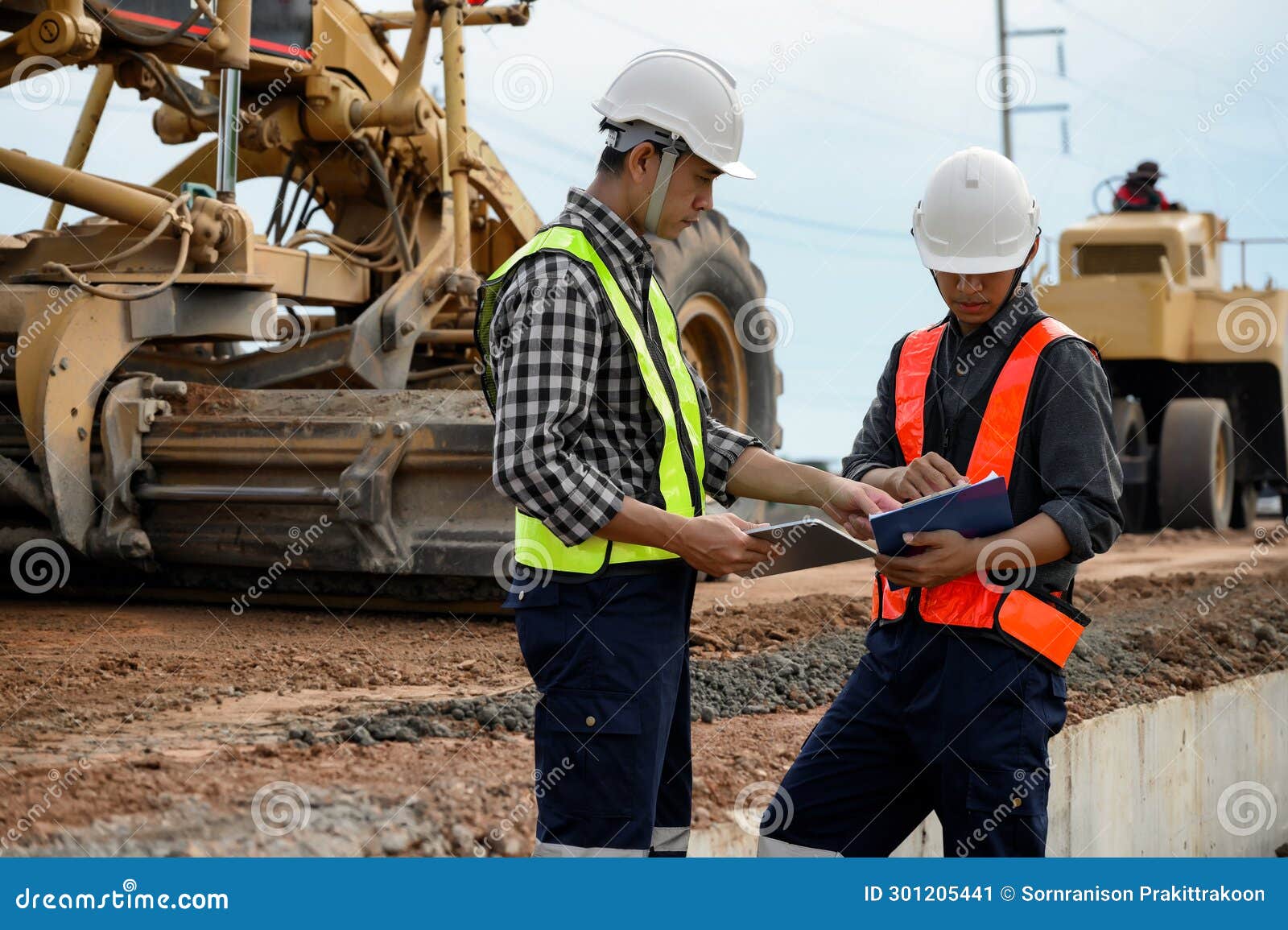 Highway Engineers Discuss Plans for Construction Improvement Based on ...