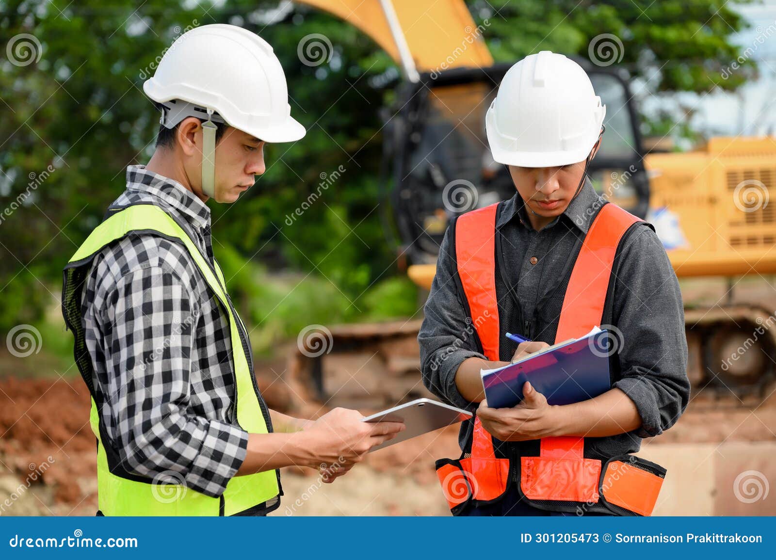 Highway Engineers Discuss Plans for Construction Improvement Based on ...