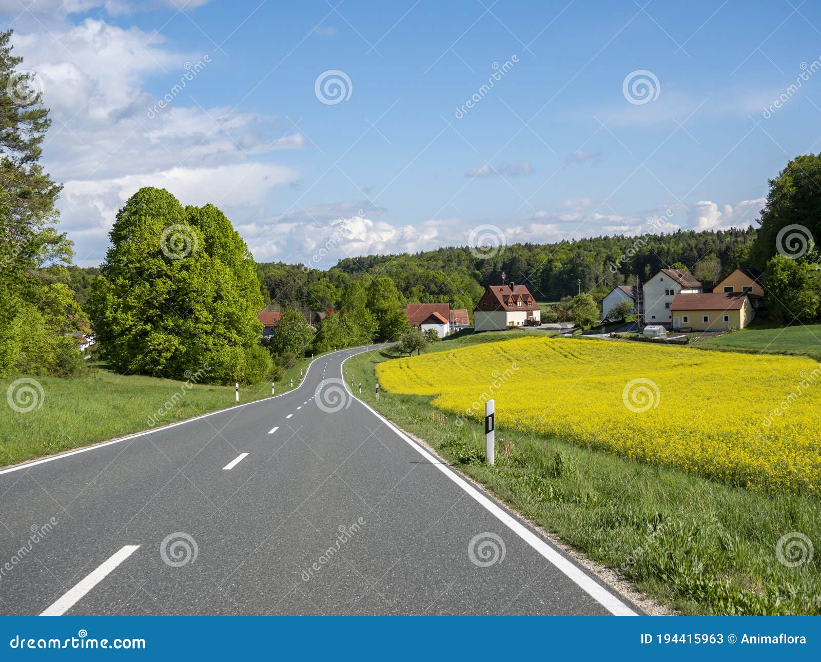 Highway New Roads in Spring Stock Image - Image of line, freedom: 194415963