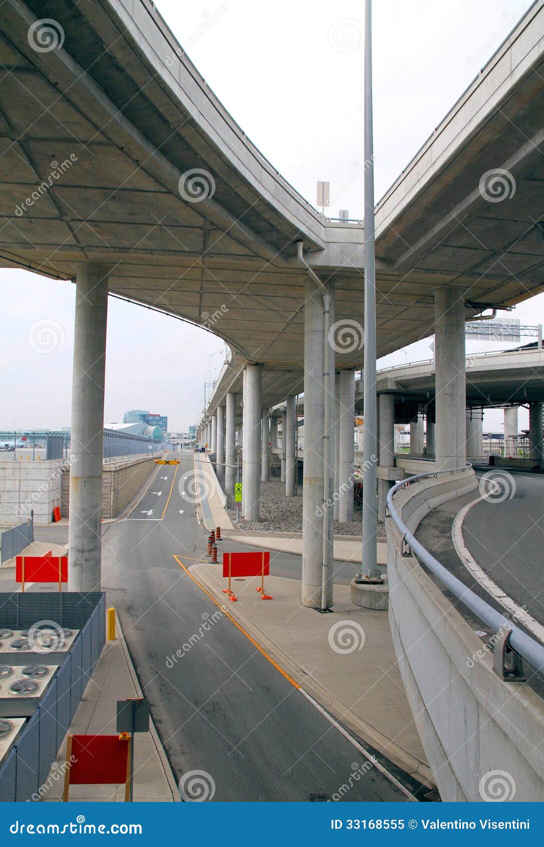 Highway Overpass stock image. Image of structure, canada - 33168555