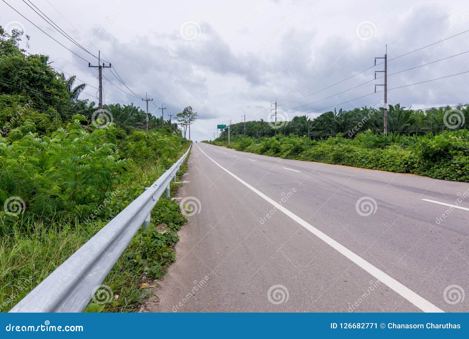 Highway, Road Route, White Lines, Guide Post Stock Image - Image of ...