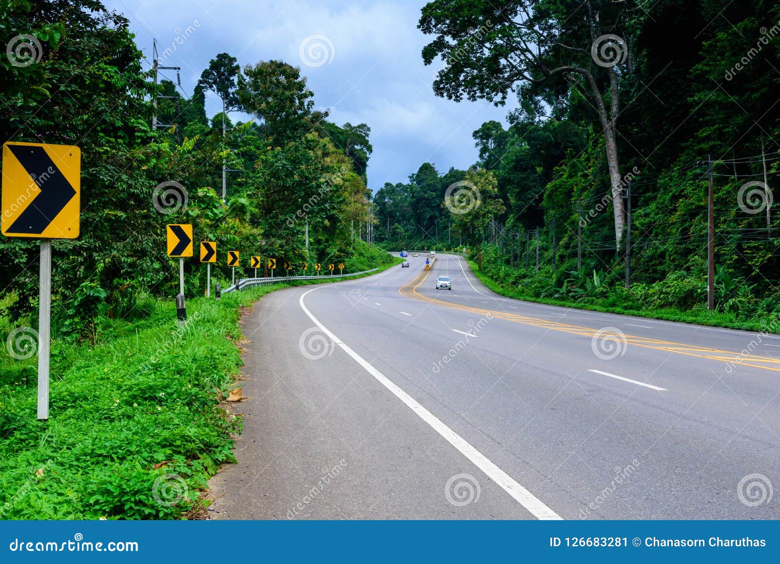Highway, Road Route, White Lines, Guide Post Stock Image - Image of ...