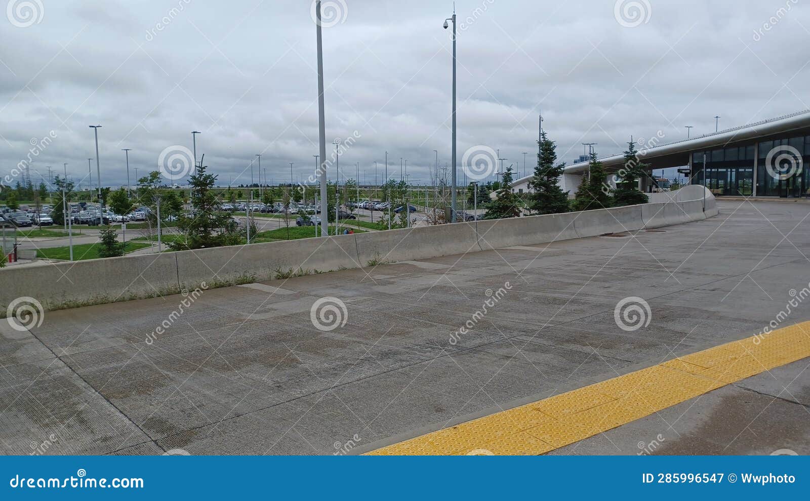 Highway 407 Subway Station Interiour View Editorial Photography - Image ...