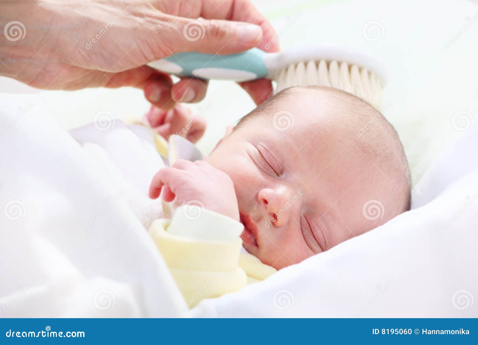 Higiene del bebé foto de archivo. Imagen de vida, hospital - 8195060