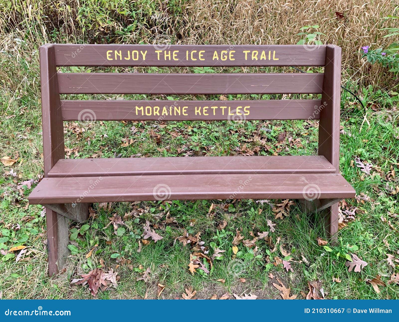 Hikers Resting Bench editorial photography. Image of hiking - 210310667