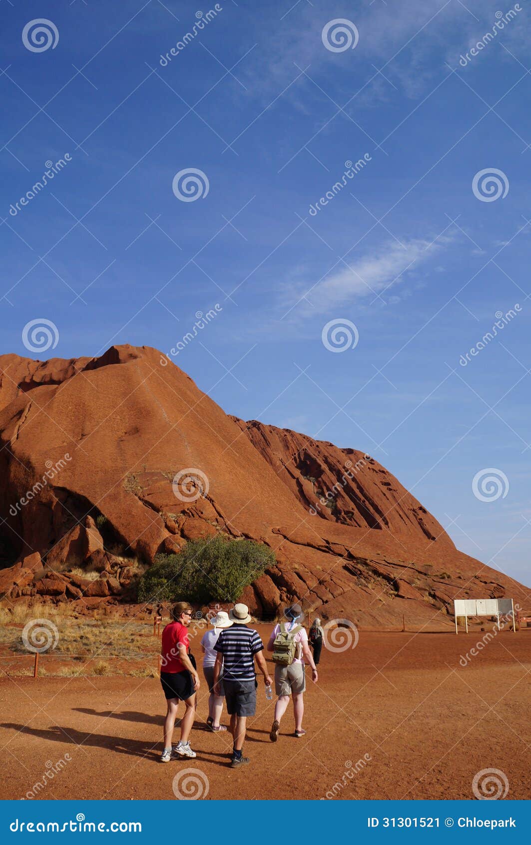 Hikers at Uluru editorial photo. Image of walking, adventure - 31301521