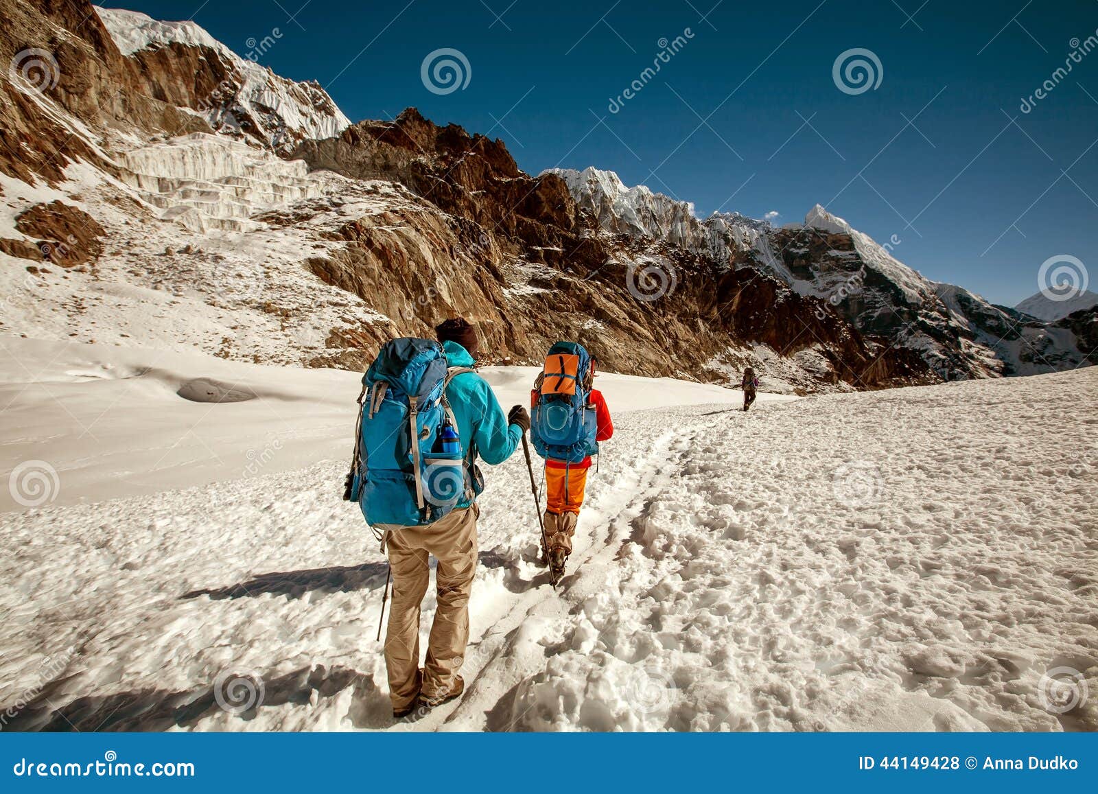 Hiking in Himalaya Mountains Stock Photo - Image of hikers, climb: 44149428