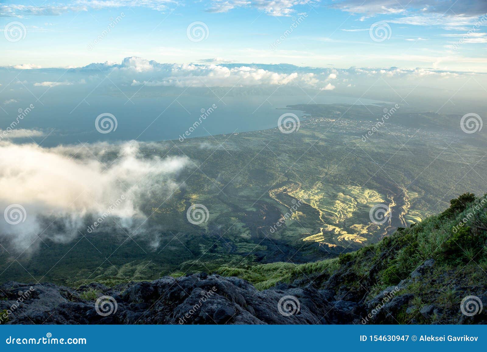 Hiking on the Mayon Volcano Stock Image - Image of mayon, asia: 154630947