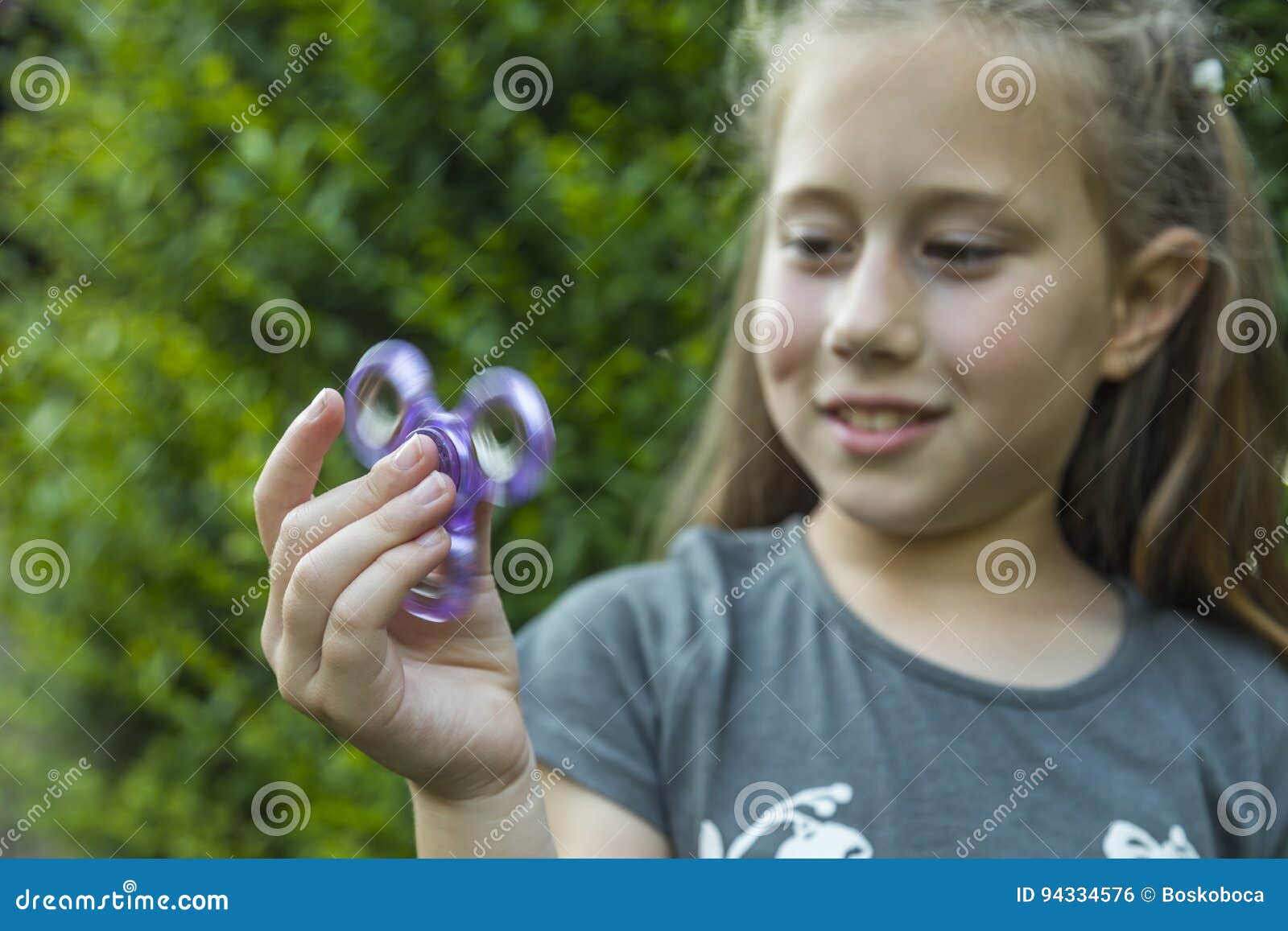 Hilandero De La Persona Agitada Foto de archivo - Imagen de cabritos ...