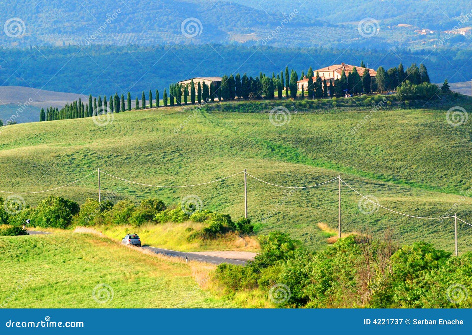 Hill scenery in Tuscany stock image. Image of green, nature - 4221737