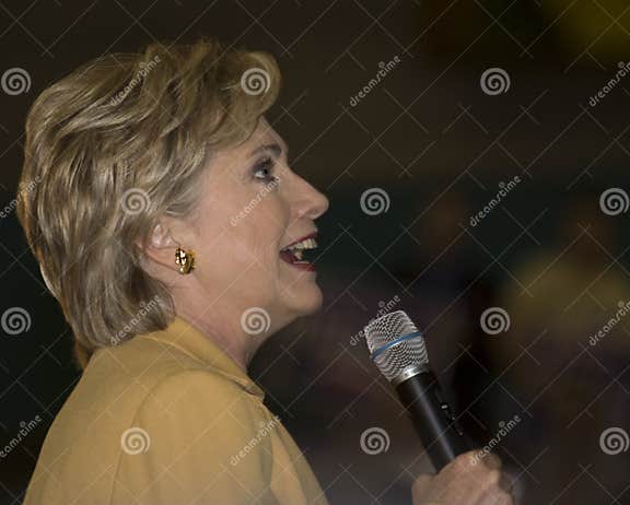 Hillary Speaks in Dallas editorial image. Image of election - 4463795