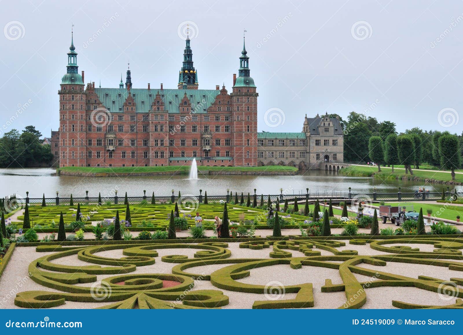Hillerod Castle, Denmark Royalty Free Stock Images - Image: 24519009