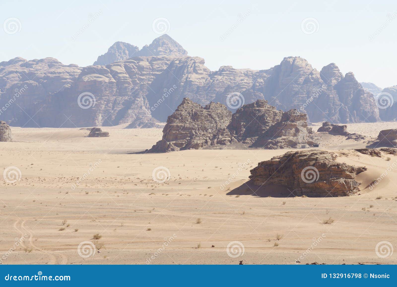 Hills and the empty desert stock photo. Image of minimalist - 132916798