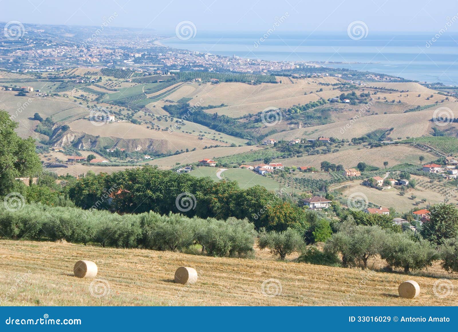 Hilly landscape stock image. Image of farmers, italy - 33016029