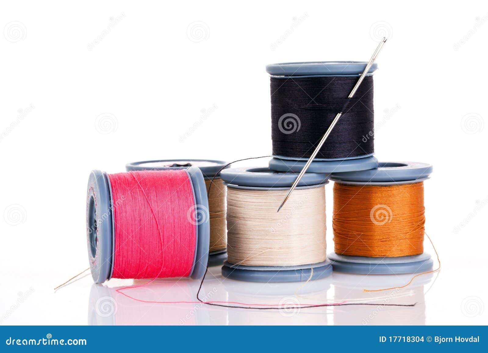 Hilo De Coser Imagenes de archivo - Imagen: 17718304