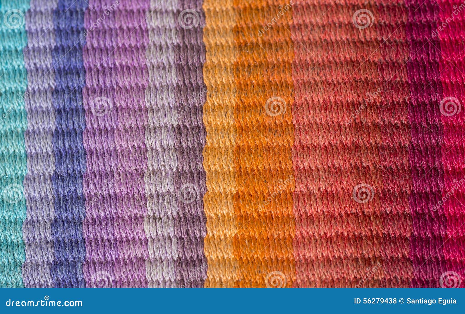 Hilo de los colores foto de archivo. Imagen de colores - 56279438