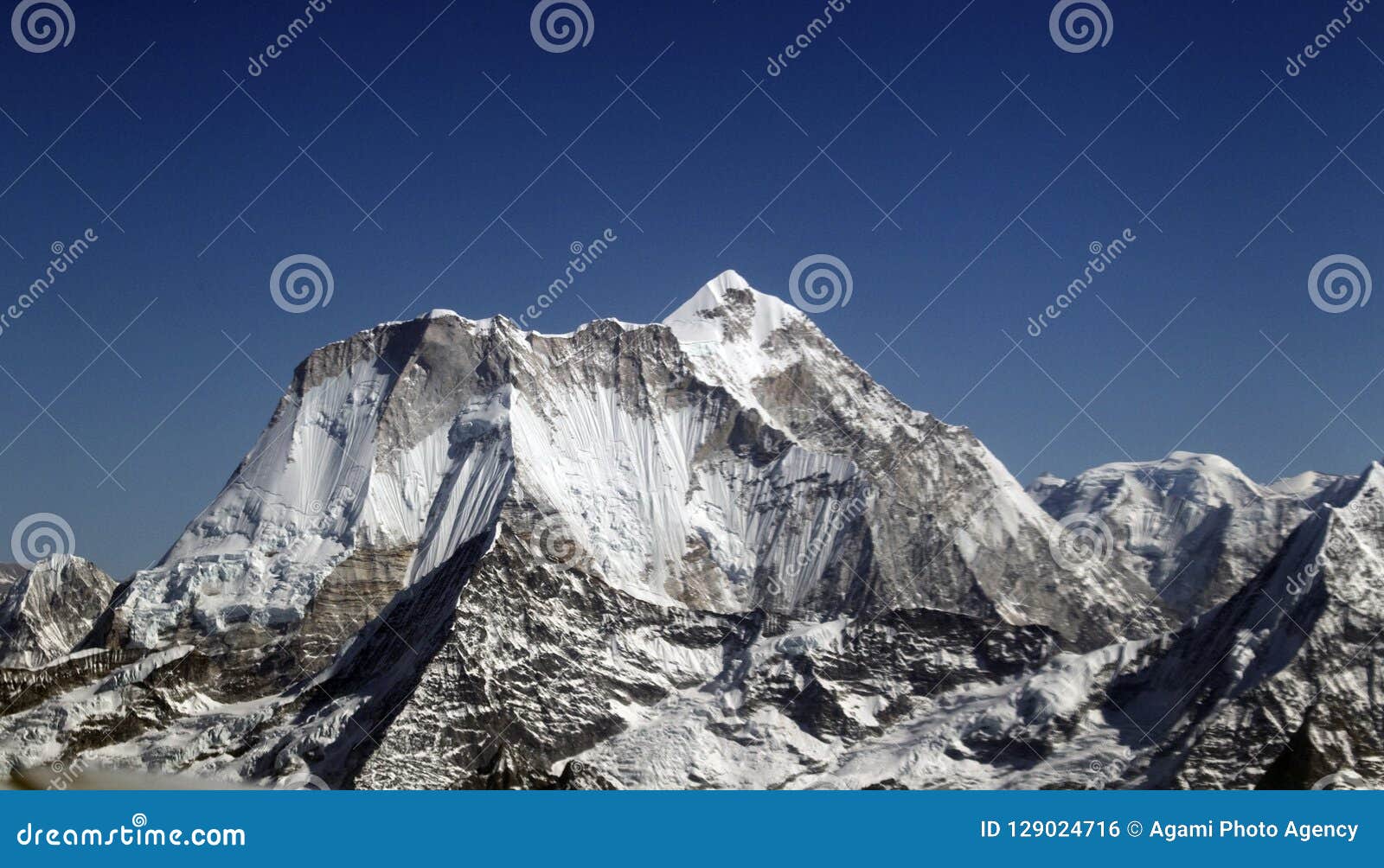 Himalaya Gebergte, Himalayan Mountains Stock Photo - Image of mountains ...