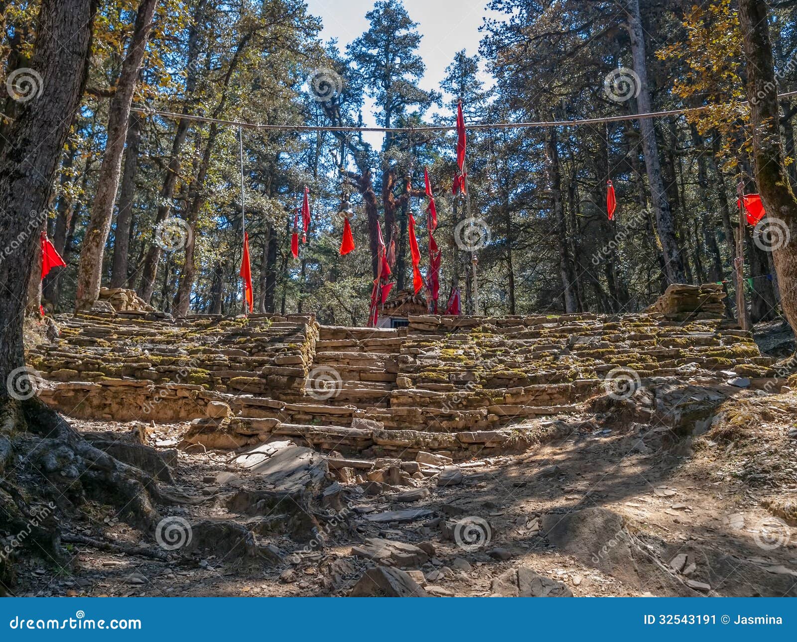 Himalayan little shrine stock image. Image of hill, mountains - 32543191