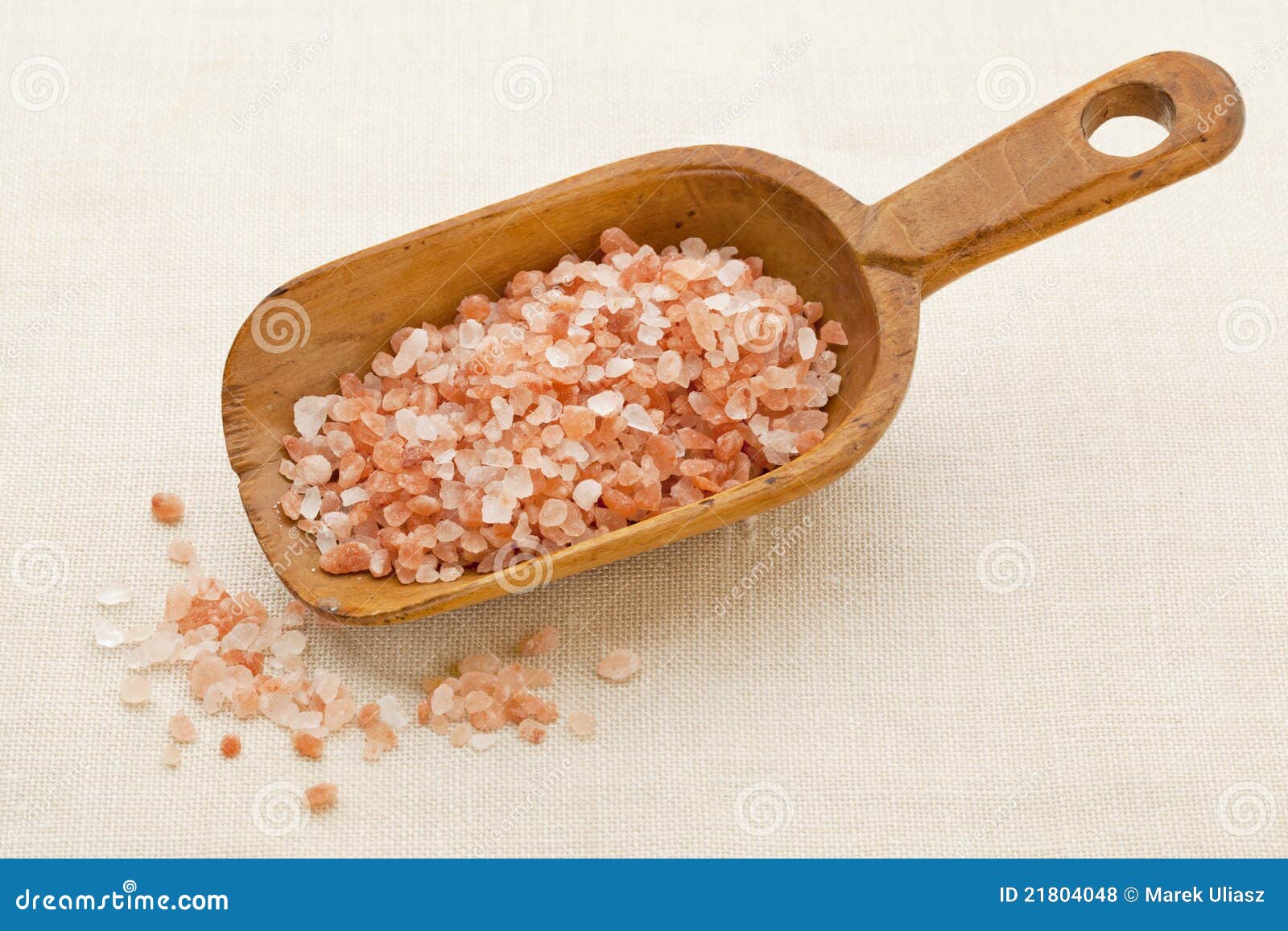 Himalayan salt scoop stock photo. Image of rock, texture - 21804048