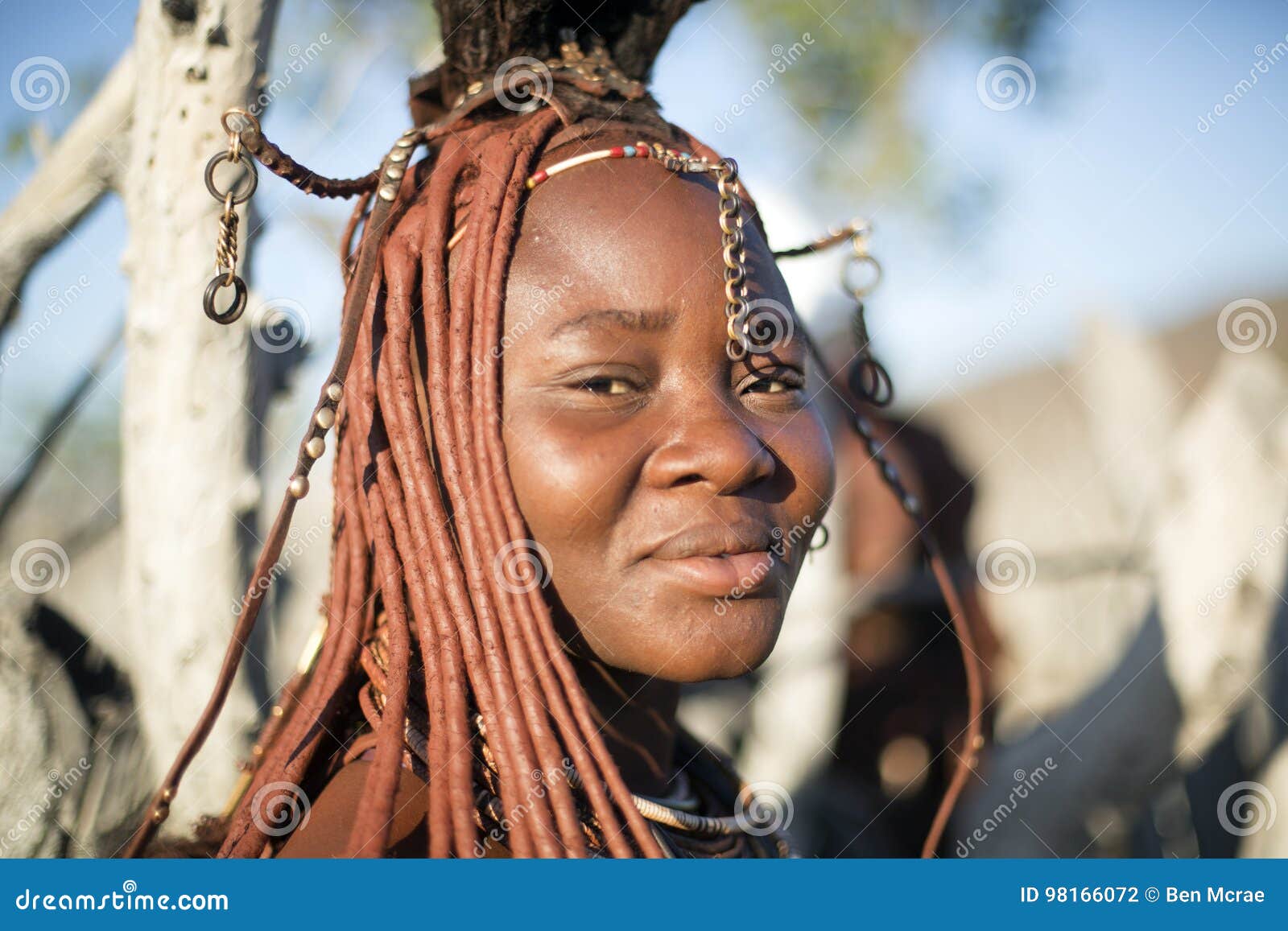 Himba woman editorial photography. Image of beauty, indigenous - 98166072