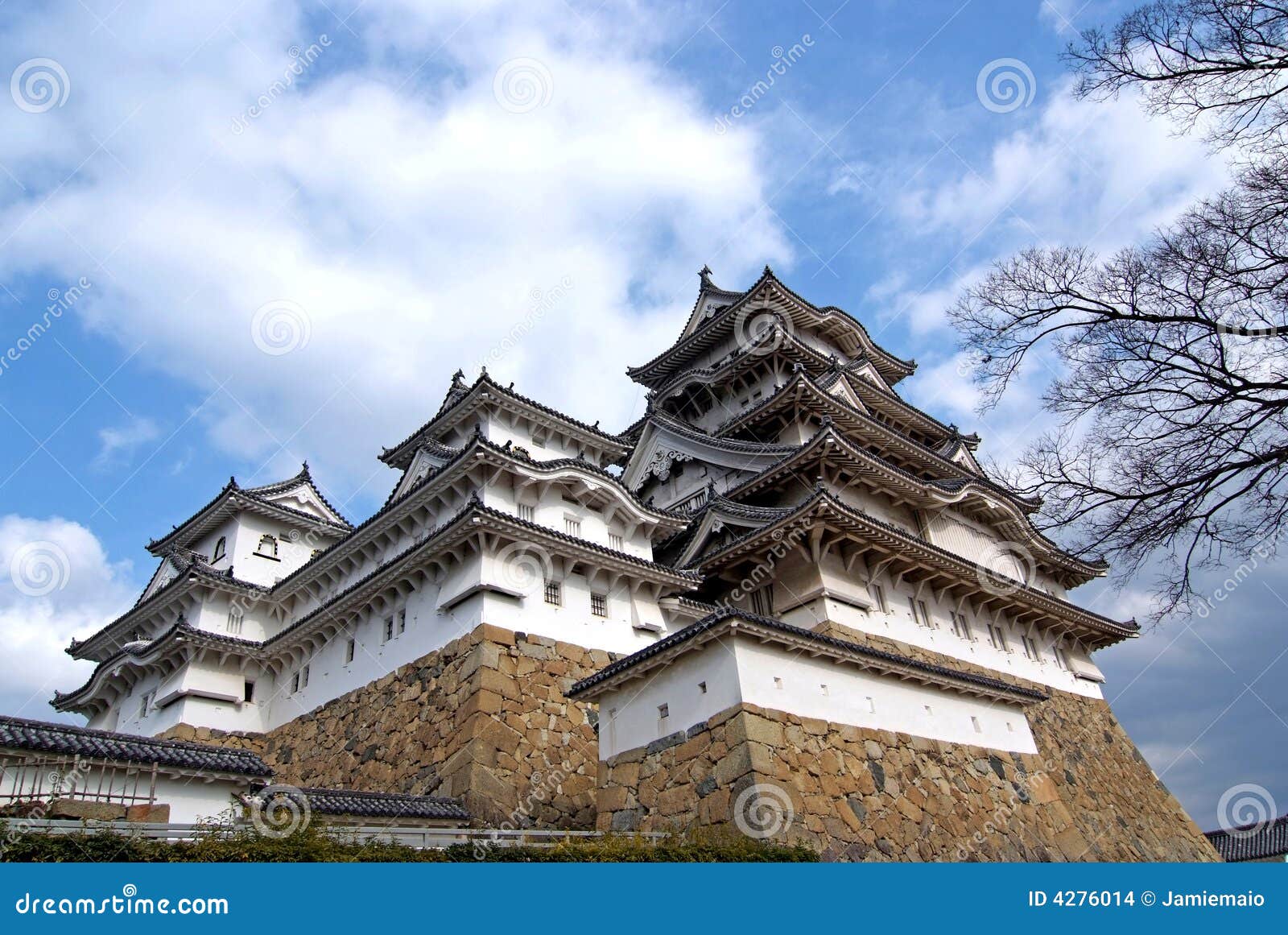 Himeji-jo castle stock photo. Image of castle, sakura - 4276014