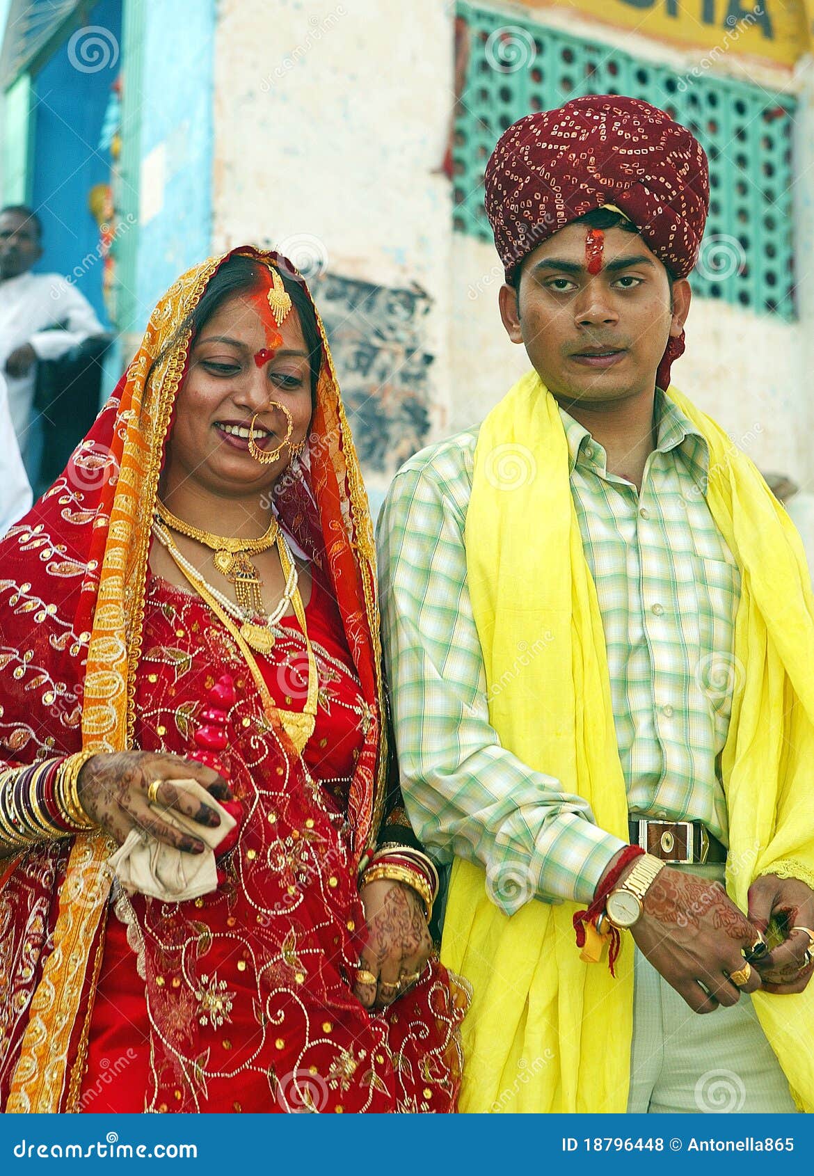 Hindu bride and husband editorial stock photo. Image of hinduist - 18796448