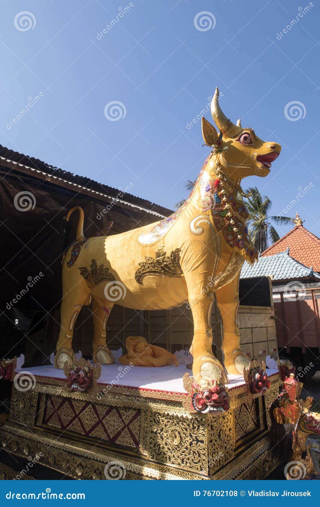 Hindu Coffin in the Shape of a Cow Stock Photo - Image of denpasar ...