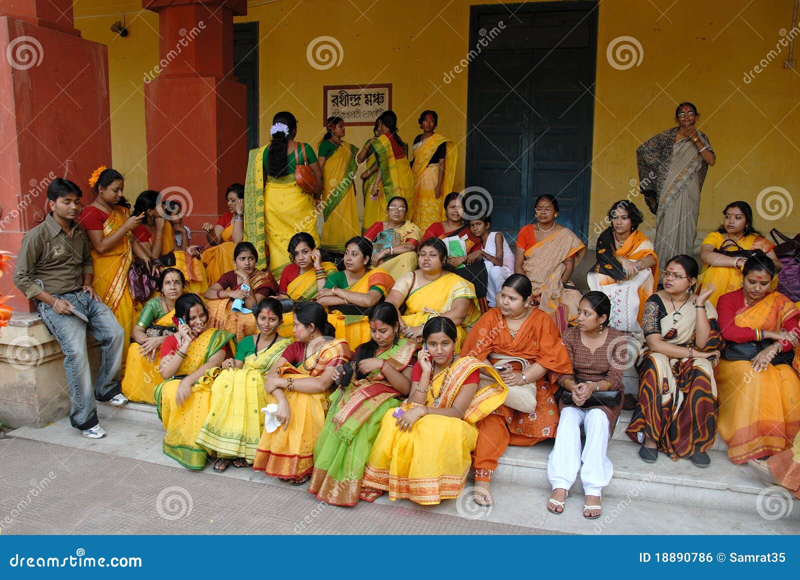 Hindu Festival of Colours editorial photo. Image of cloth - 18890786