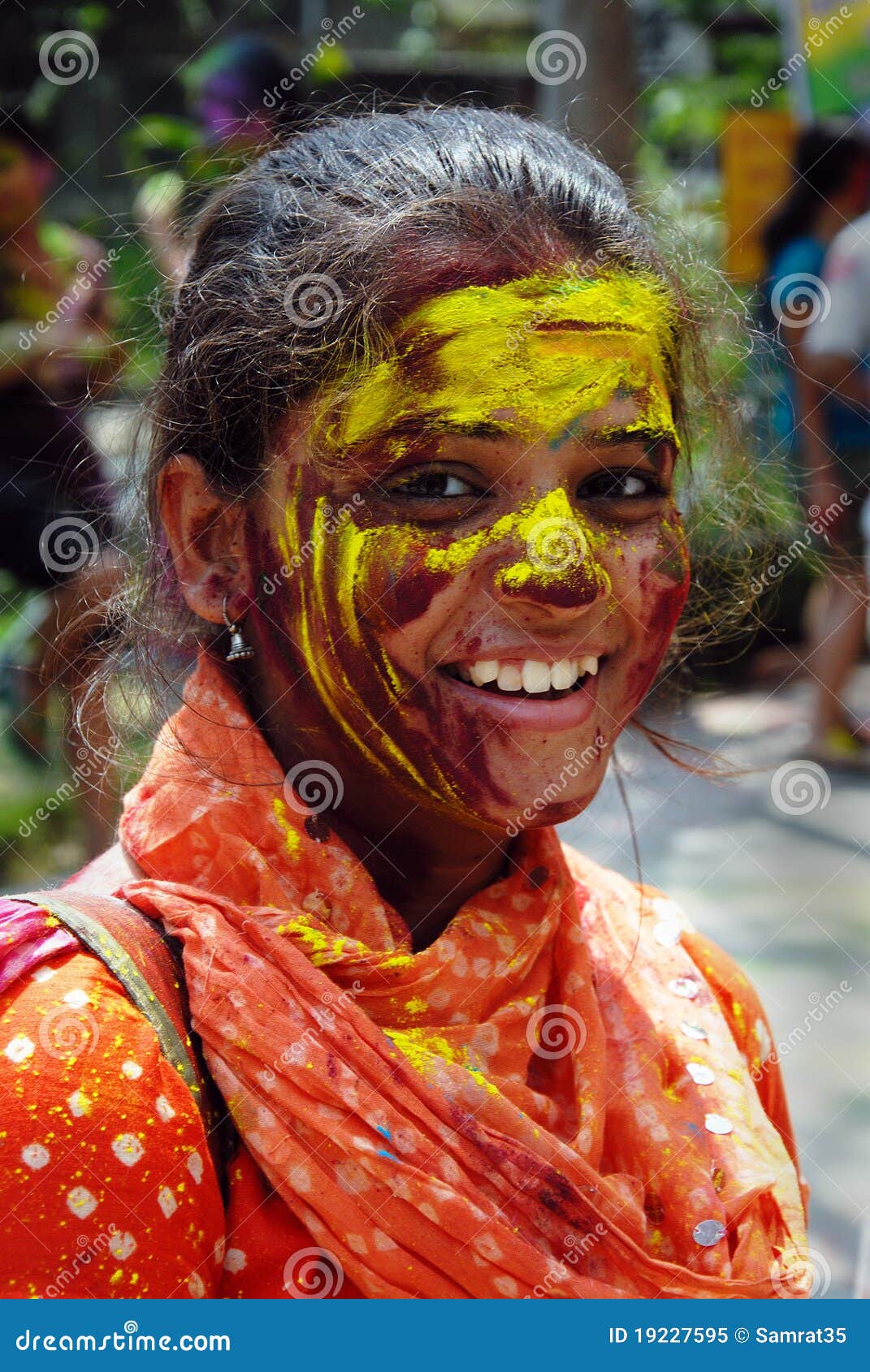 Hindu Festival of Colours editorial image. Image of dress - 19227595