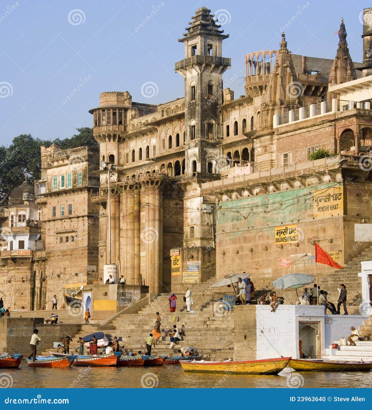 Hindu Ghats - Varanasi - India Editorial Image - Image of religious ...