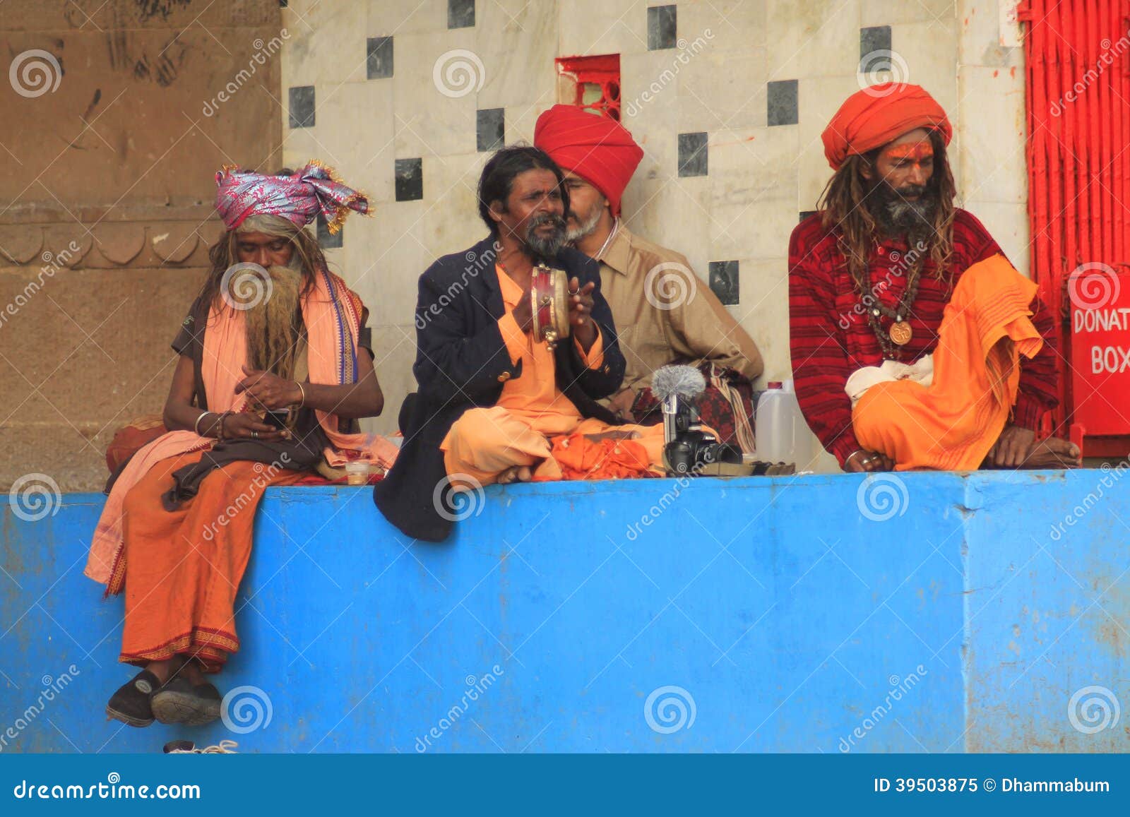 Hindu Musicians in Varanasi Editorial Image - Image of sitar, asian ...