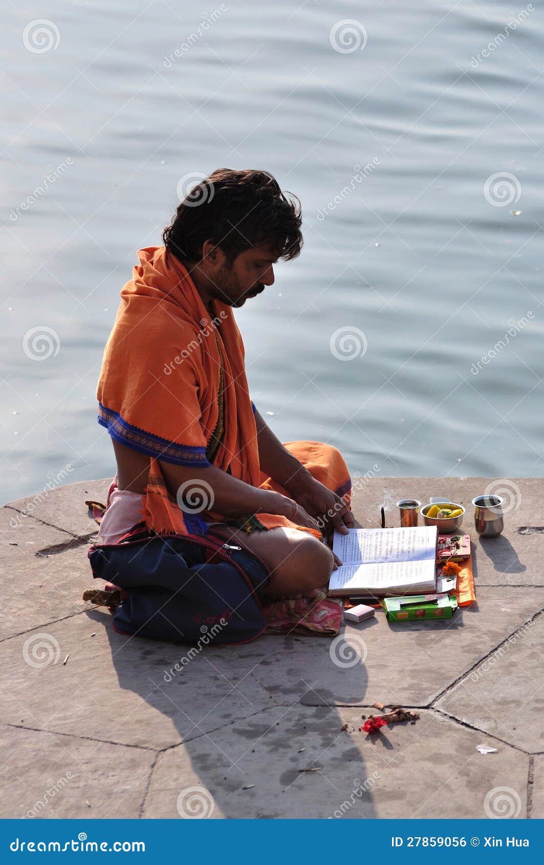 Hindu Sadhu editorial photo. Image of ganges, devotion - 27859056