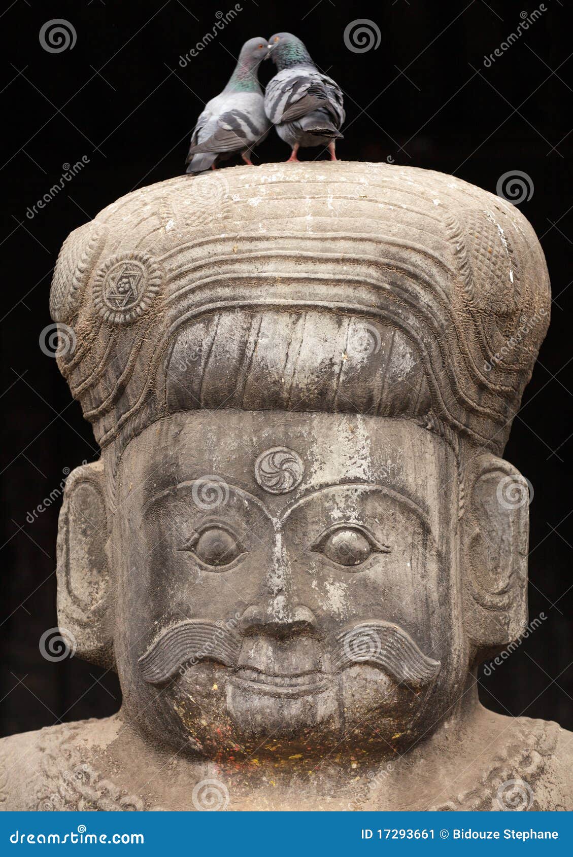 Hindu Temple Guardian Statue Stock Image - Image of architecture, malla ...
