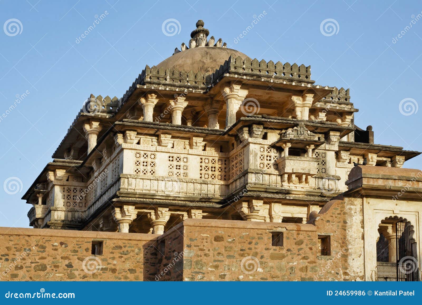 Hindu Temple at Kumbhalghar Fort Stock Photo - Image of fort, tiered ...