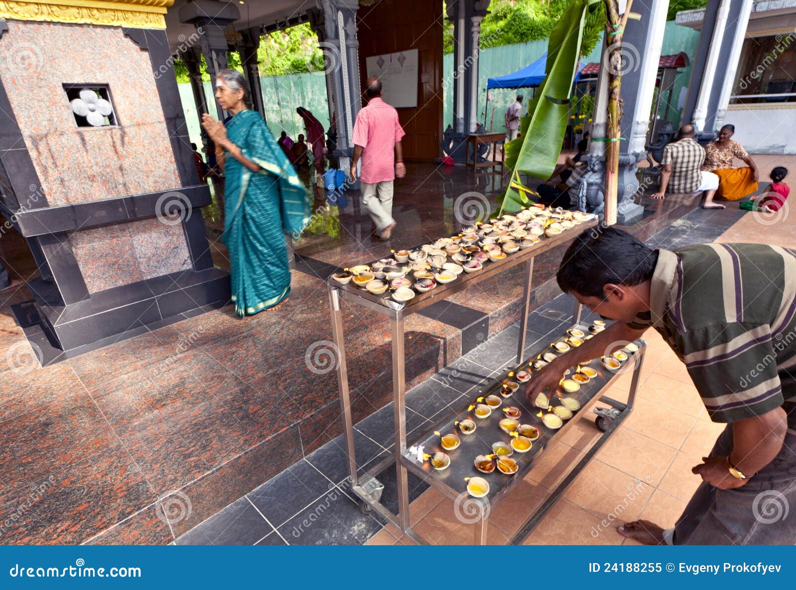 Hinduiska ritualer redaktionell foto. Bild av religion - 24188255