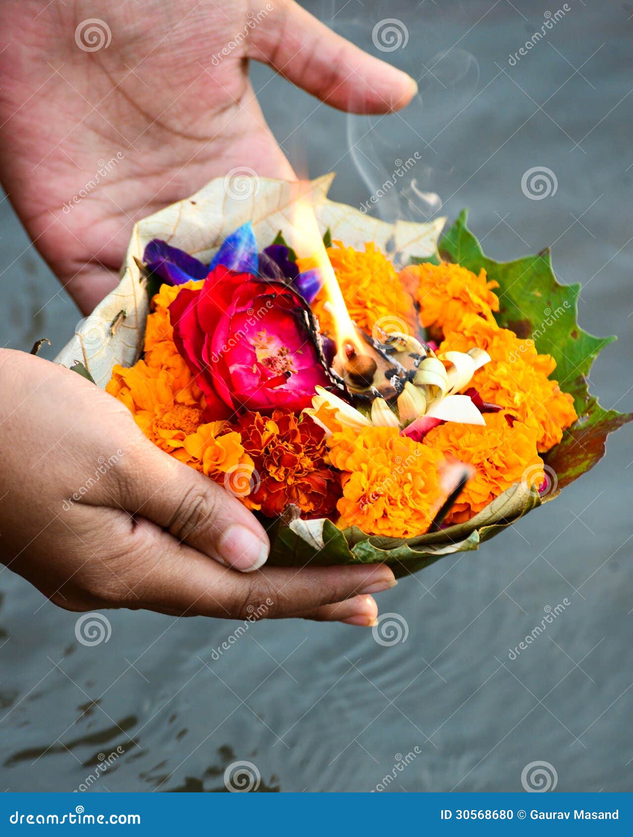 Hinduiska ritualer arkivfoto. Bild av detalj, kronärtskockan - 30568680