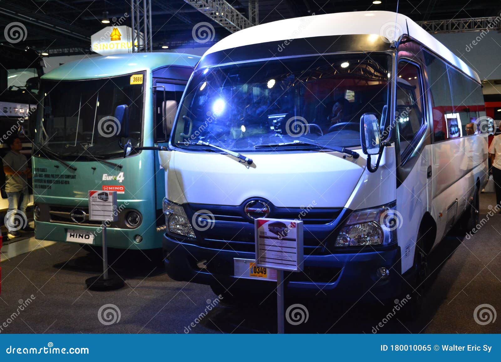 Hino Bus