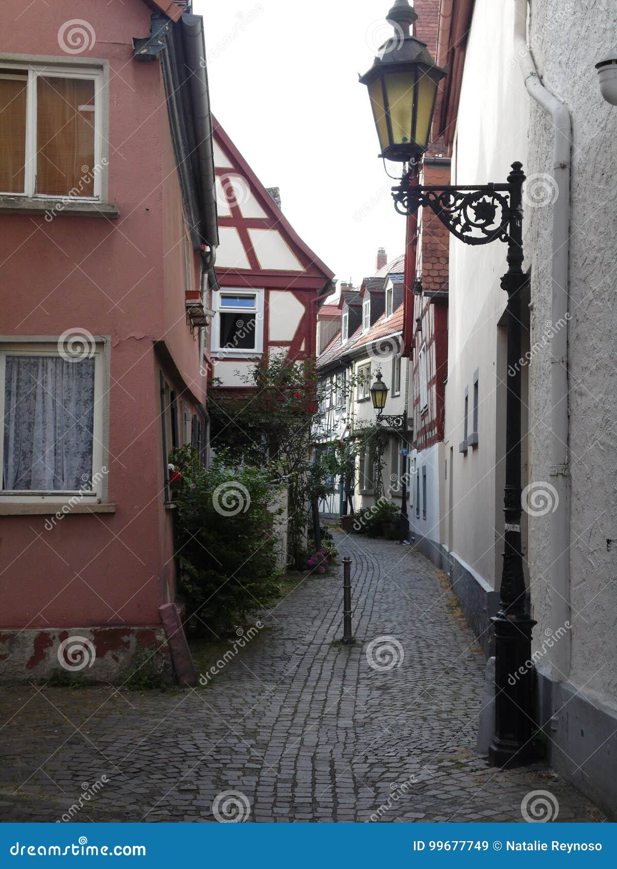 Historic alleyway stock image. Image of alleyway, lantern - 99677749