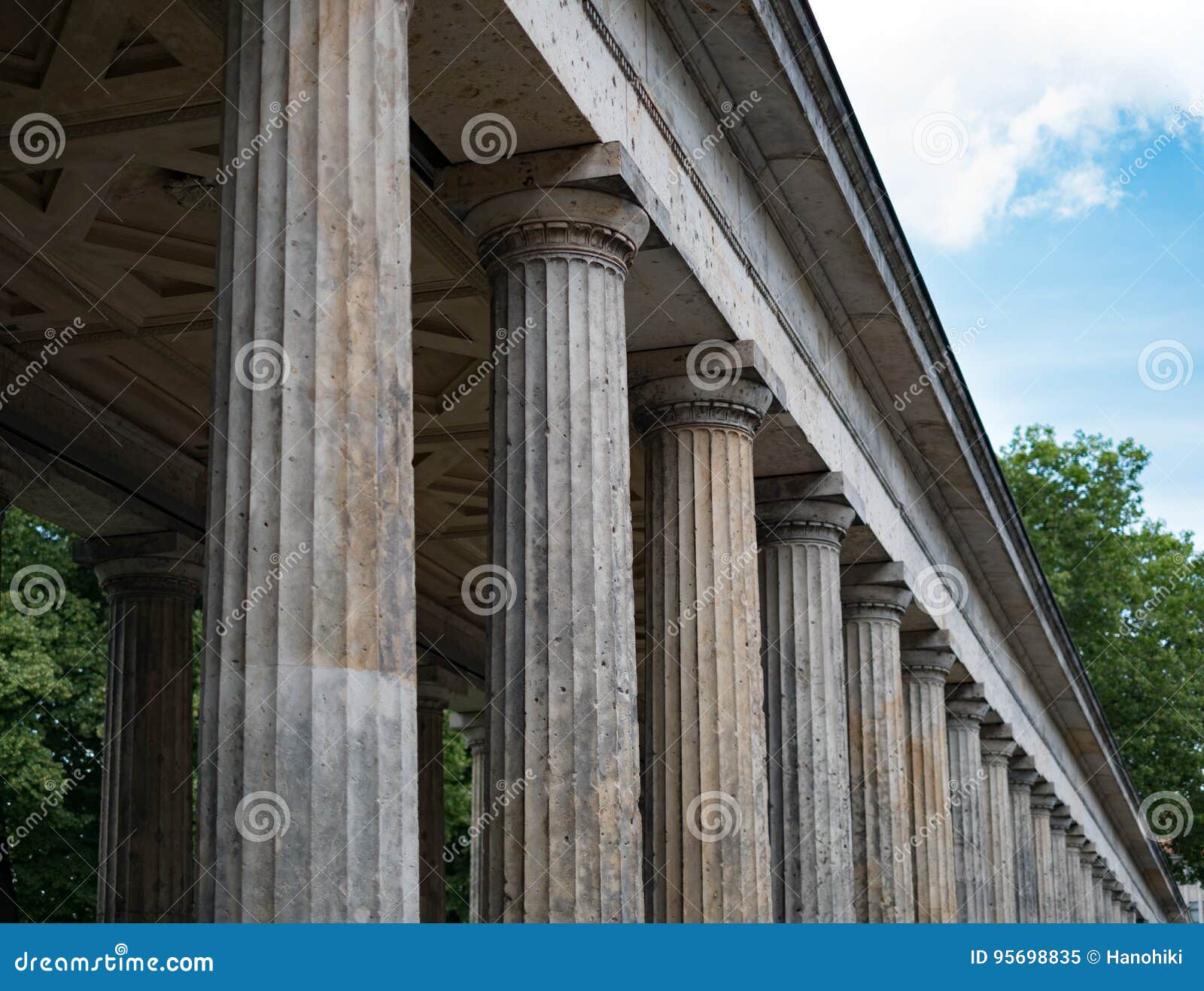 Architecture Columns Royalty-Free Stock Photo | CartoonDealer.com #10422201