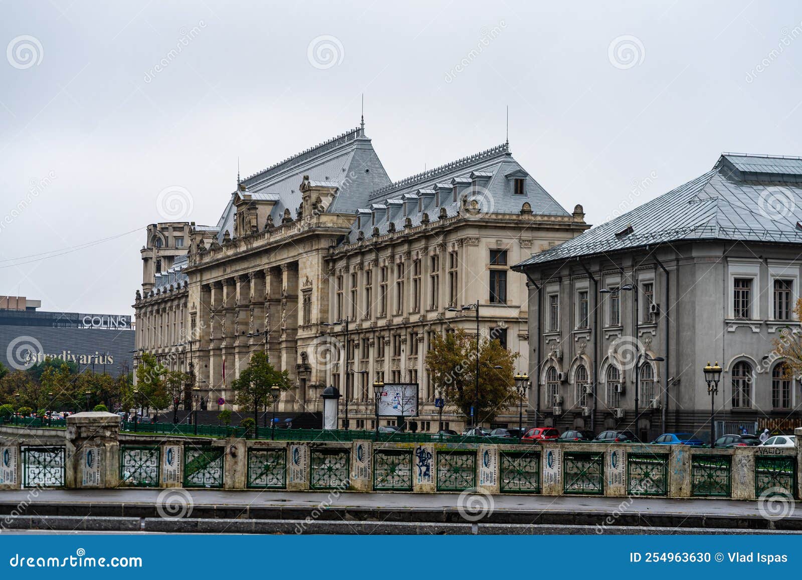 Historic Building Architecture in Bucharest, Romania, 2022 Editorial ...