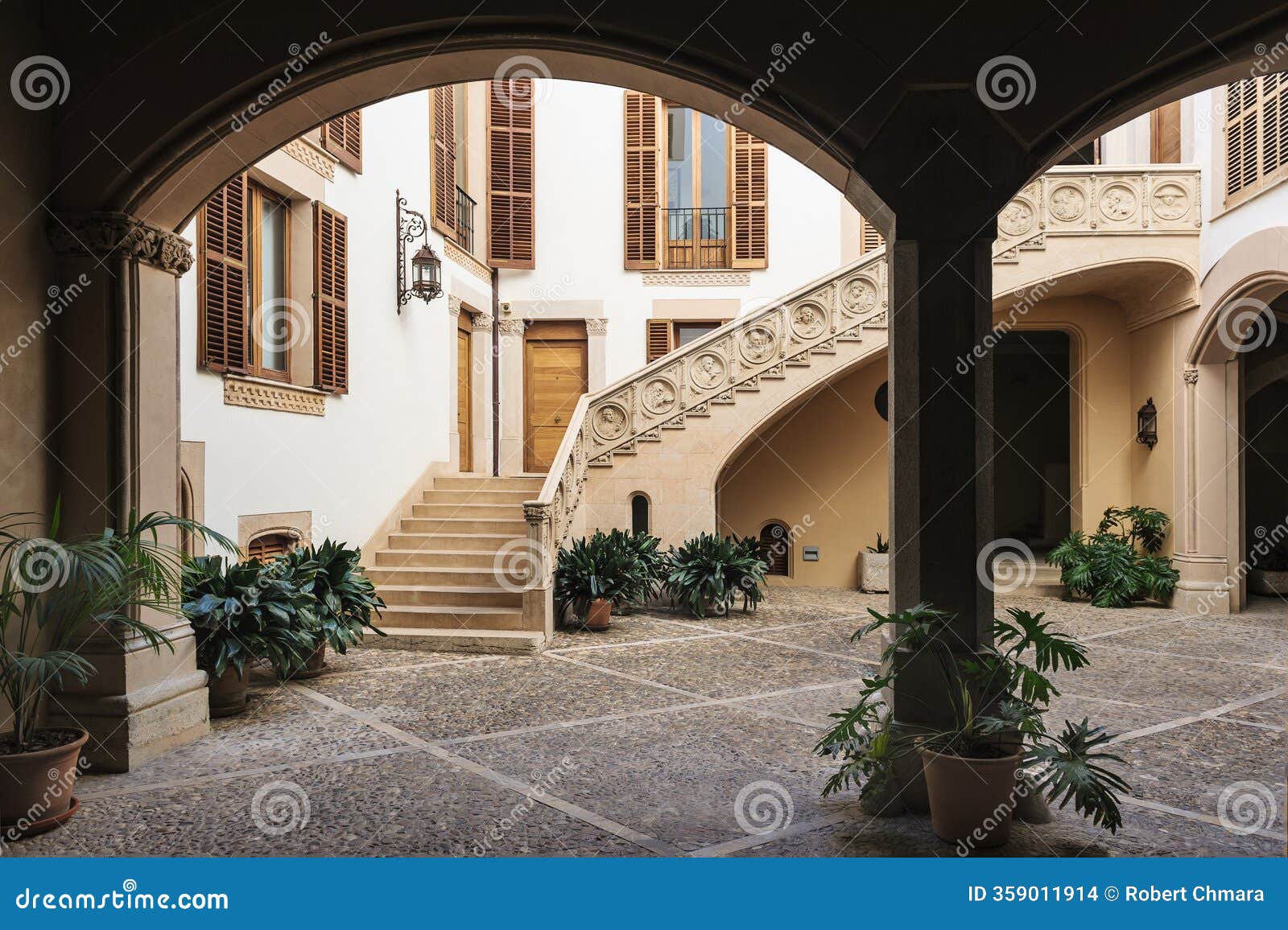 Historic Courtyard with Stone Staircase and Archways Editorial Stock ...