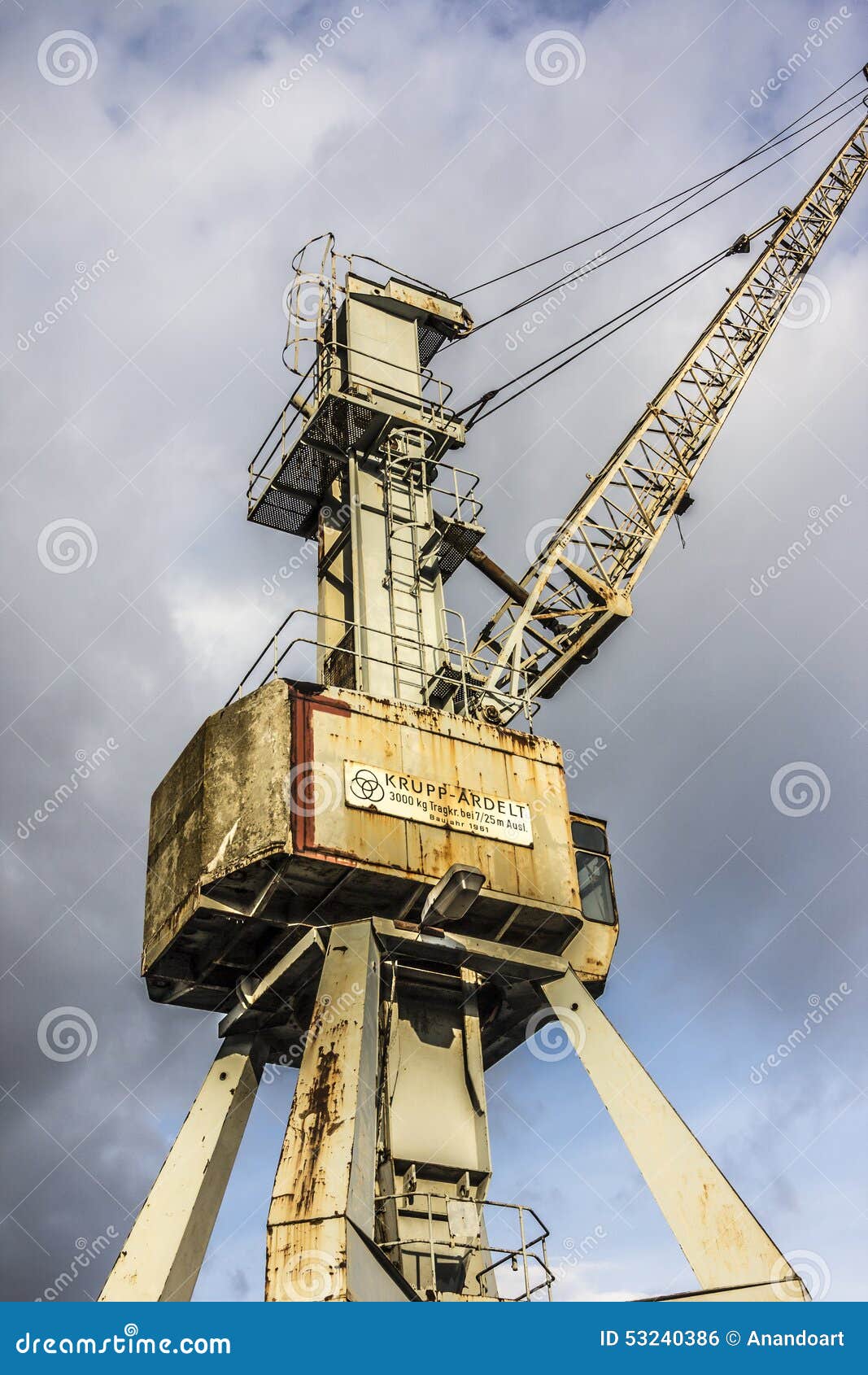Historic crane editorial photo. Image of europe, ship - 53240386