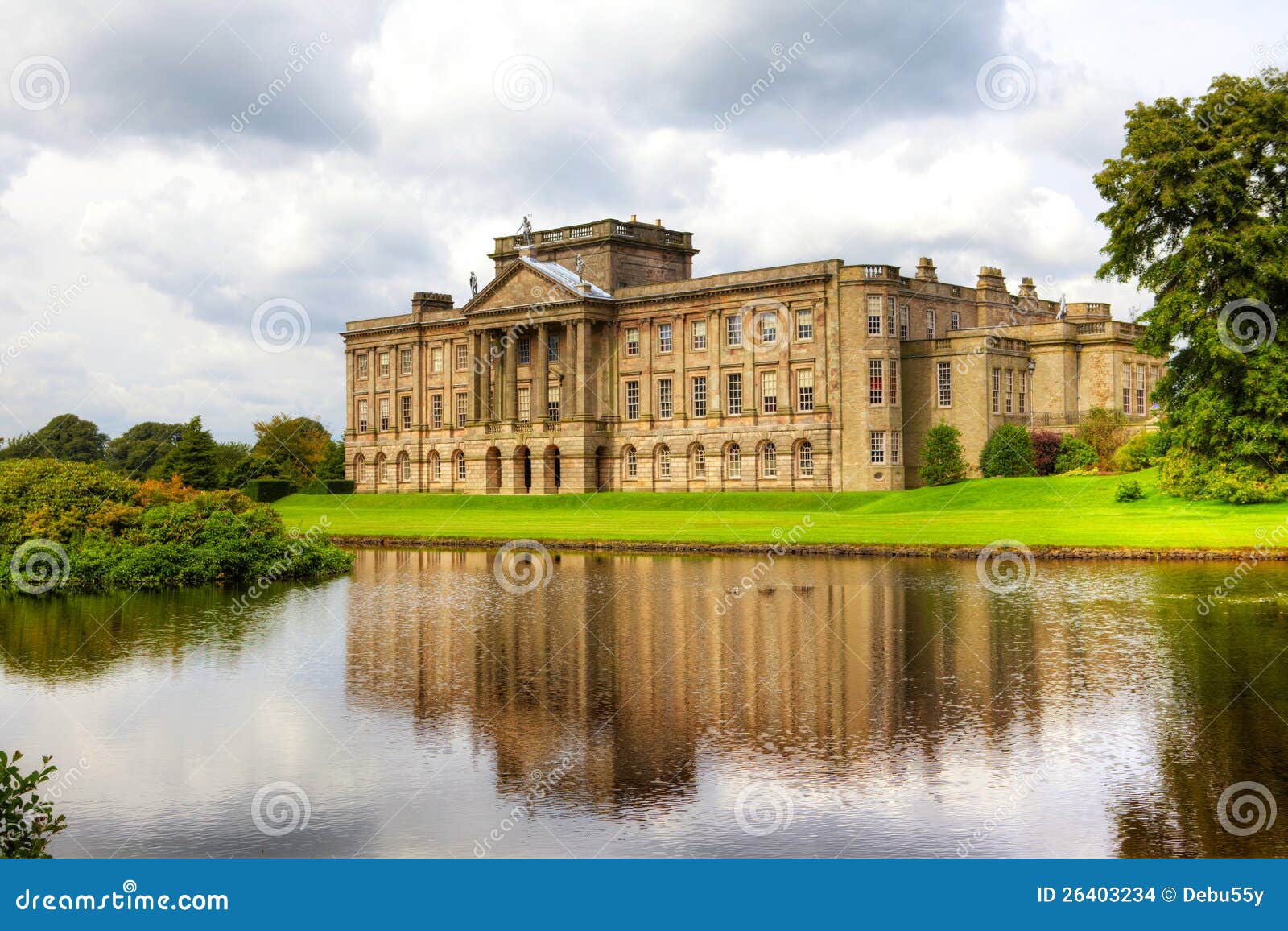Historic English Stately Home Stock Photo - Image of class, manor: 26403234