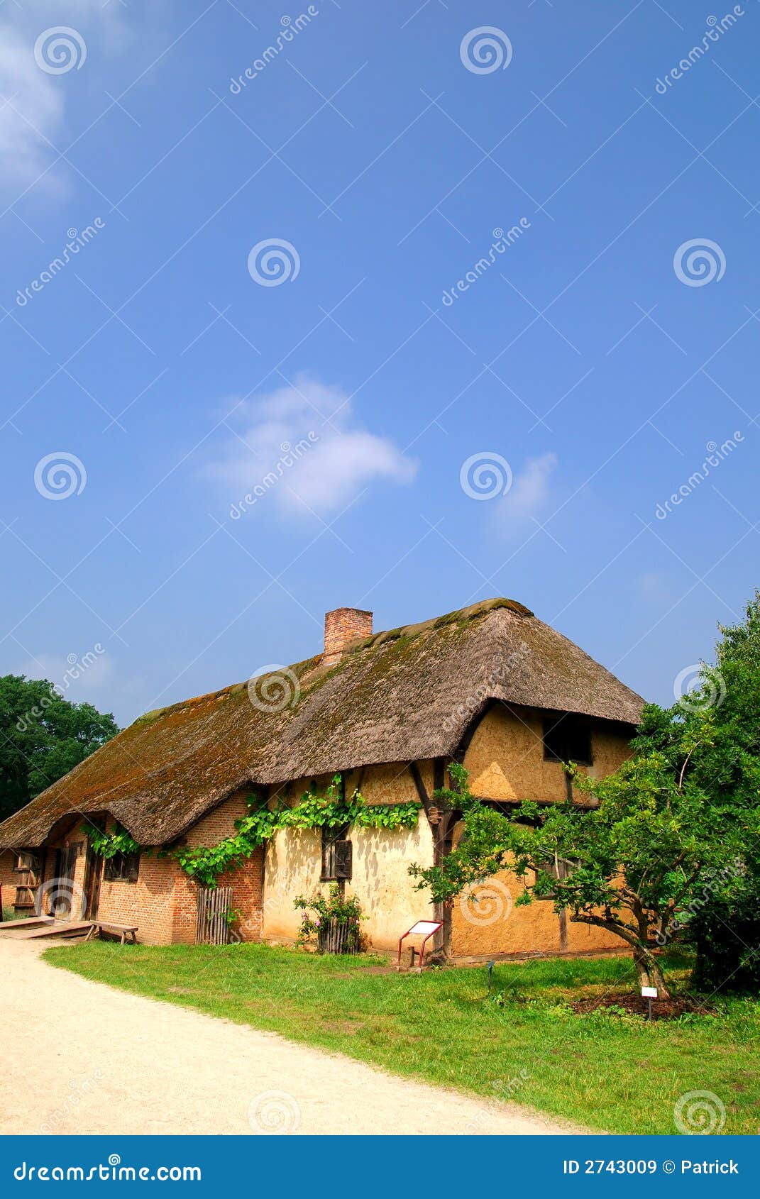 Historic farm house stock image. Image of countryside - 2743009