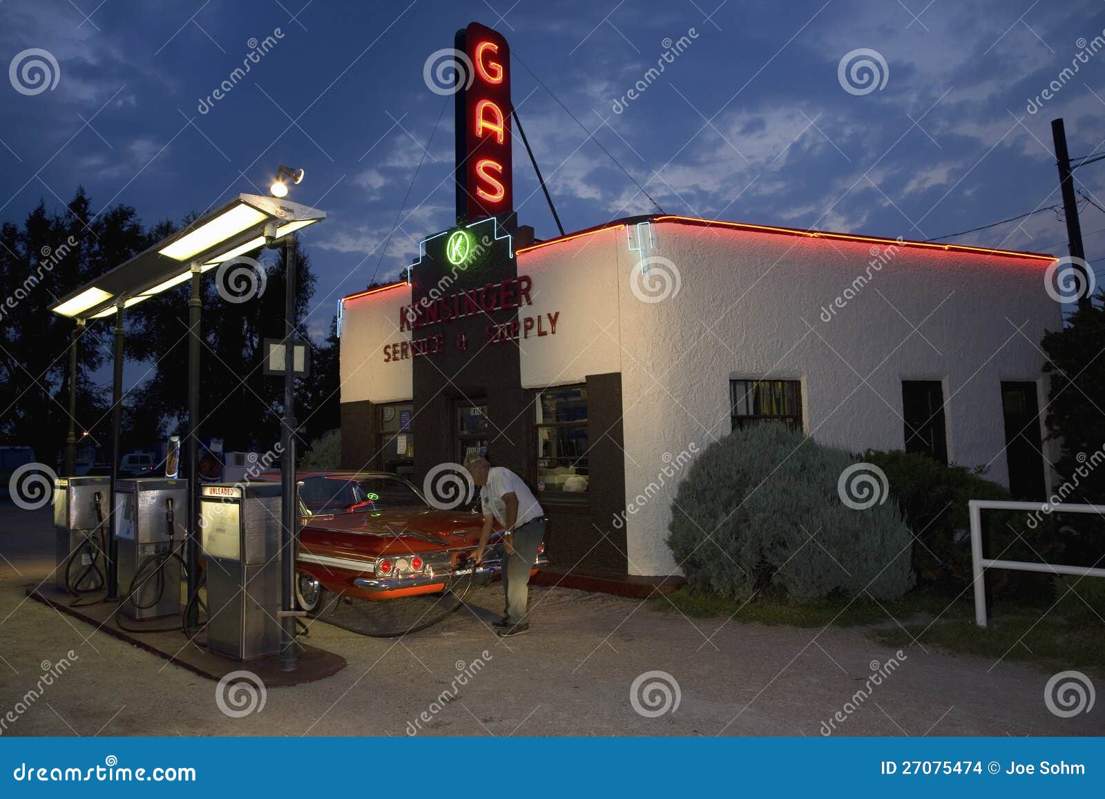 Historic gas station editorial stock image. Image of north - 27075474